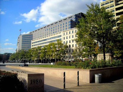 Freedom Plaza | Architectuul