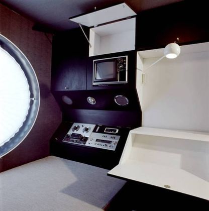 Nakagin Capsule Tower | Architectuul