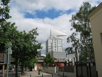 Kant Triangle | Architectuul