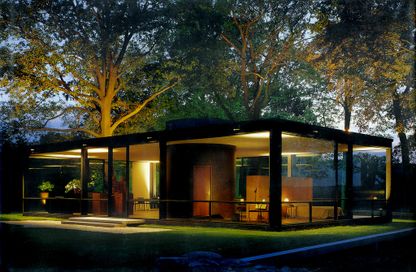 The Glass House | Architectuul