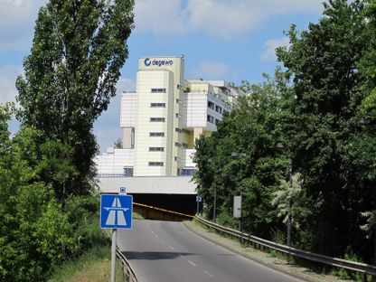 Motorway Superstructure | Architectuul