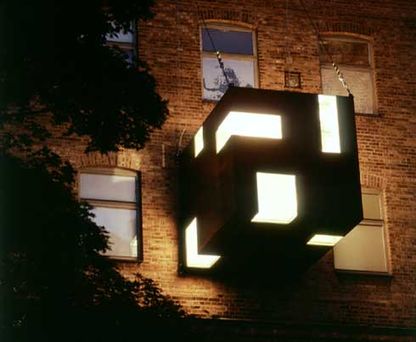 Backpack House | Architectuul