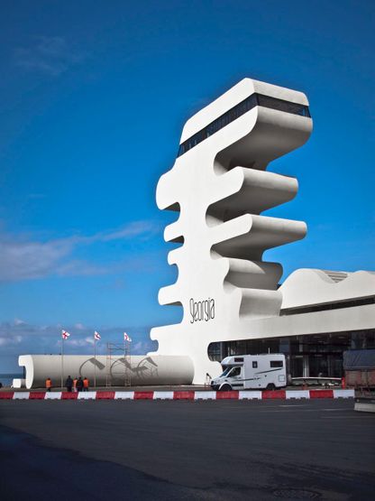 Sarpi Border Checkpoint | Architectuul