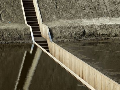 Rolling Bridge | Architectuul