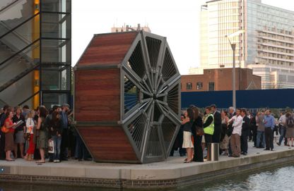 Rolling Bridge | Architectuul