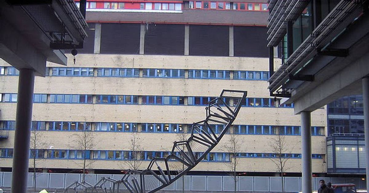 Rolling Bridge | Architectuul