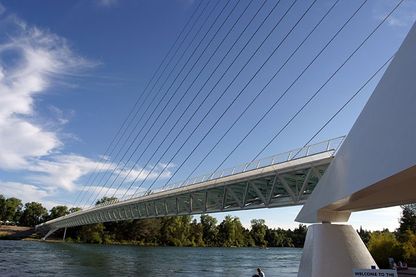 Sundial Bridge | Architectuul