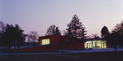 Red Audi | Architectuul