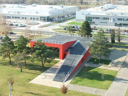 Red Audi | Architectuul