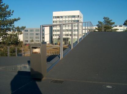 Red Audi | Architectuul