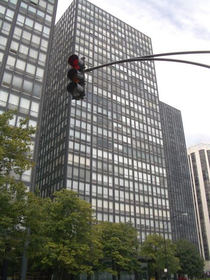 Lake Shore Drive | Architectuul