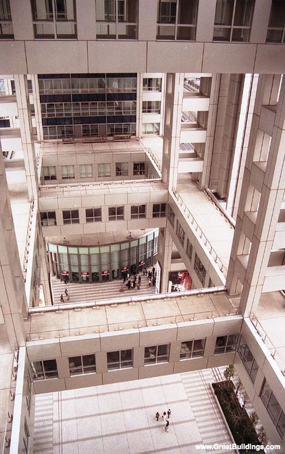 Fuji TV Headquarters | Architectuul