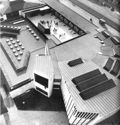 Wolfsburg Cultural Center | Architectuul