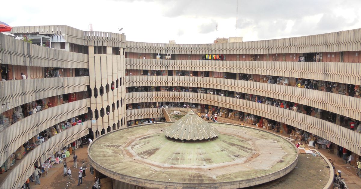 Market Hall in Yaounde | Architectuul