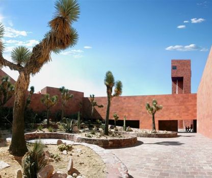 Labyrinth Museum of Arts and Sciences | Architectuul