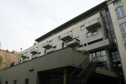 Checkpoint Charlie Apartments | Architectuul
