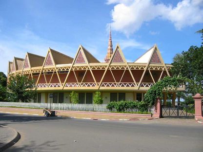 Chaktomuk Conference Hall | Architectuul