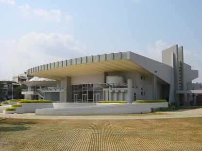 Chenla Theatre | Architectuul