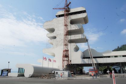 Sarpi Border Checkpoint | Architectuul