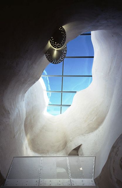 Simmons Hall | Architectuul