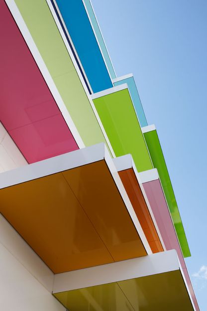 Sugamo Shinkin Bank, Shimura | Architectuul