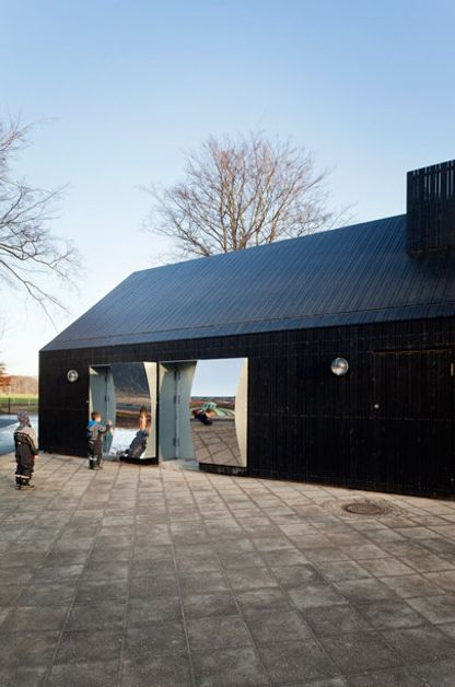 Mirror House | Architectuul