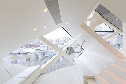 Prada Tokyo Building | Architectuul