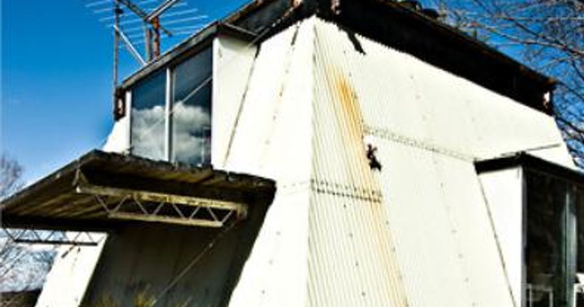 Plastic Tent House | Architectuul