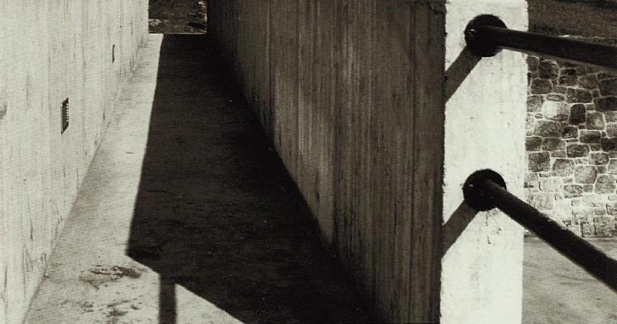 Begrisch Hall | Architectuul