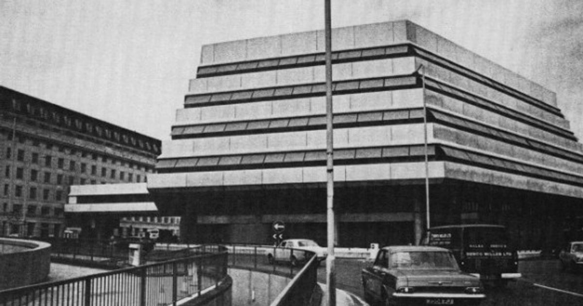 County Hall Island Block Extension | Architectuul