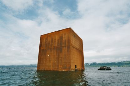 Monolith | Architectuul