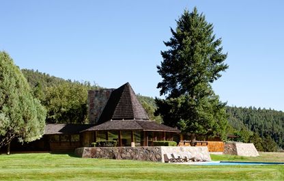 Fir Tree House | Architectuul