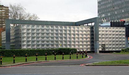 Michael Faraday Memorial | Architectuul