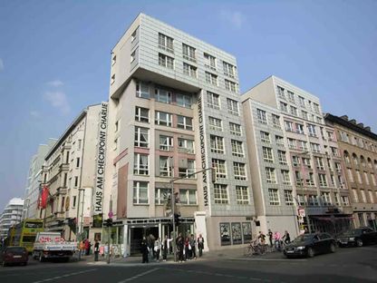 Checkpoint Charlie Museum | Architectuul