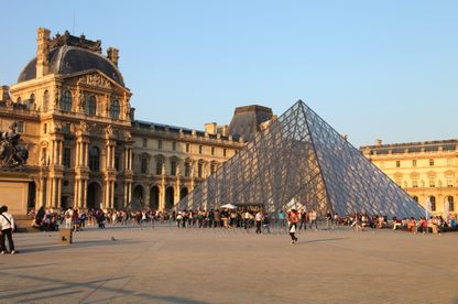 Louvre Pyramid | Architectuul