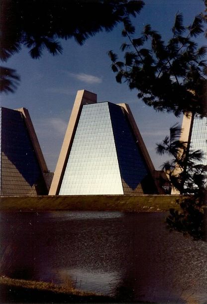 The Pyramids | Architectuul