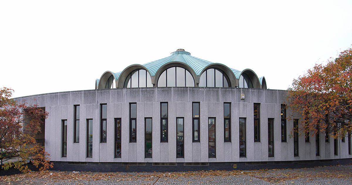 Fullwell Cross Library | Architectuul