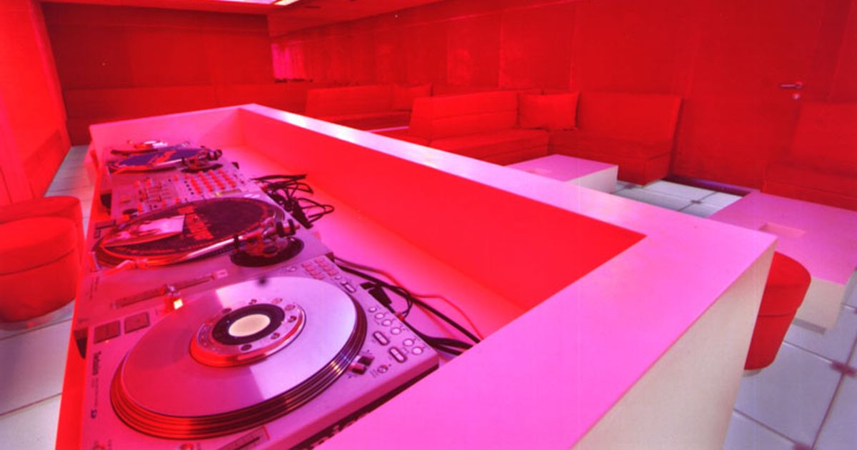 Red Room | Architectuul