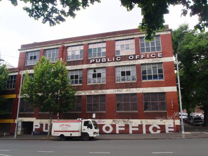 Australian Red Cross Blood Service Melbourne Processing Centre ...