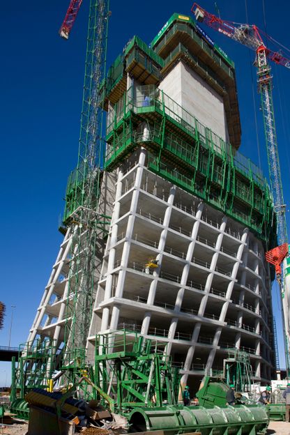 CMA CGM Tower | Architectuul