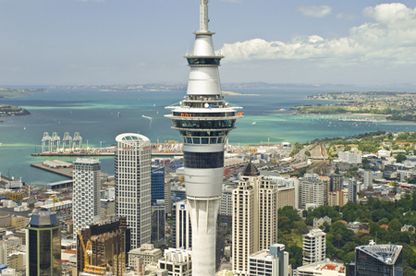Sky Tower | Architectuul