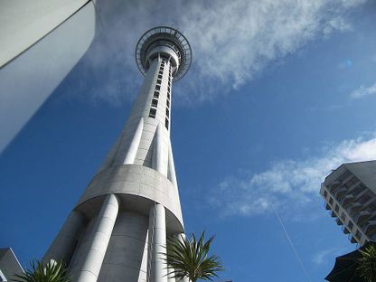Sky Tower | Architectuul