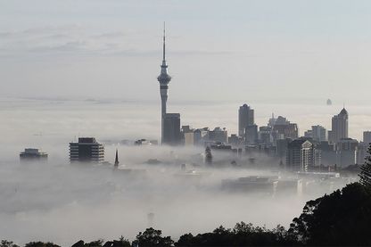 Sky Tower | Architectuul
