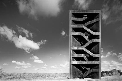 Landmark Rusty Nail | Architectuul