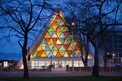 Cardboard Cathedral | Architectuul