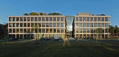 CSOB Group Headquarters | Architectuul