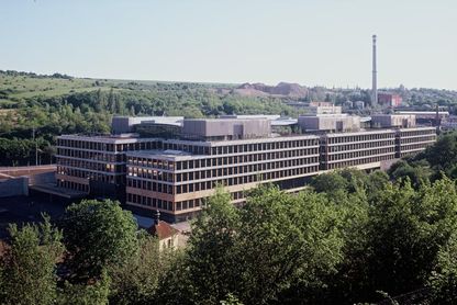 CSOB Group Headquarters | Architectuul