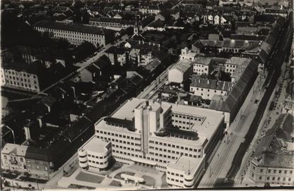 Royal Air Force Command Building | Architectuul