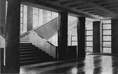 Royal Air Force Command Building | Architectuul