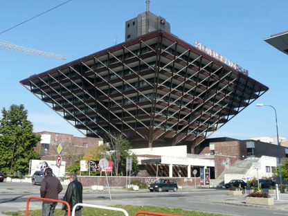 Slovak Radio Building | Architectuul